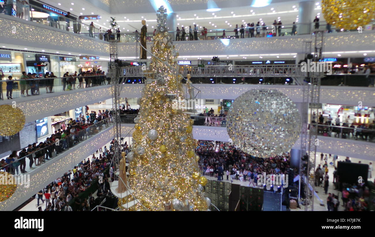 Philippines megamall hi-res stock photography and images - Alamy
