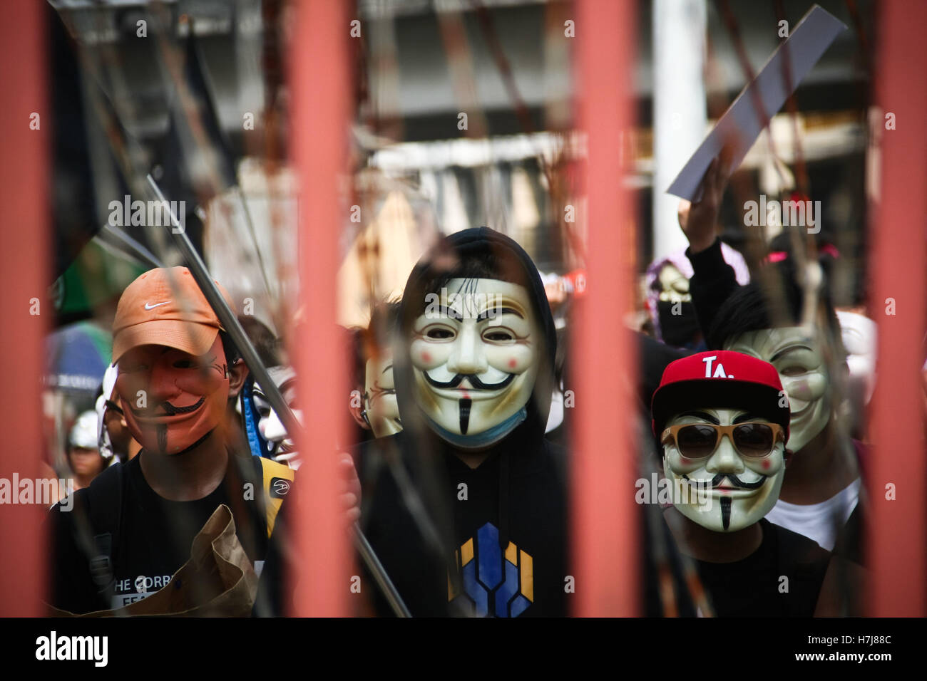 Manila, Philippines. 05th Nov, 2016. Members of Anonymous Philippines ...