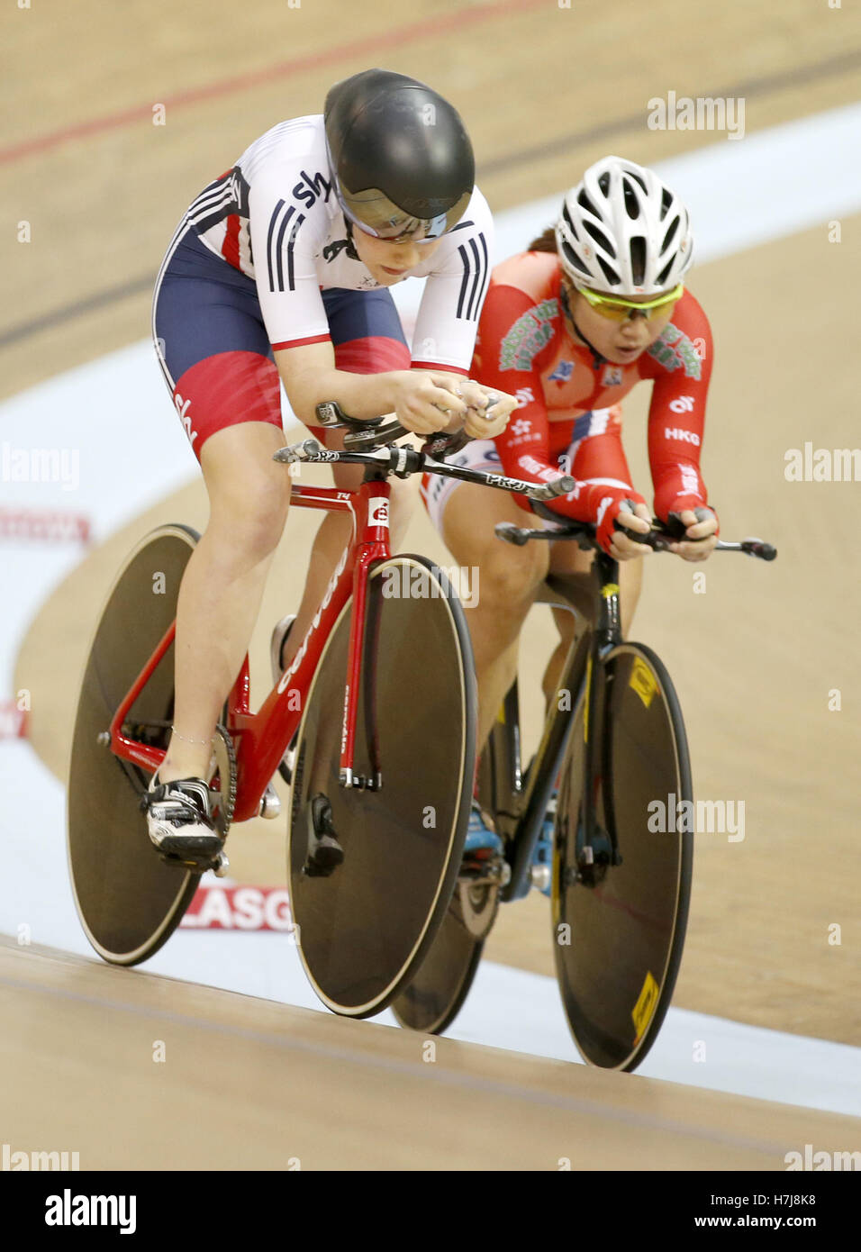 Great Britain's Emily Nelson (left) overtakes Hong Kong's Juan Xiao ...