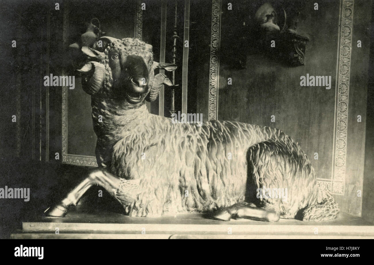 Greek sculpture hi-res stock photography and images - Alamy