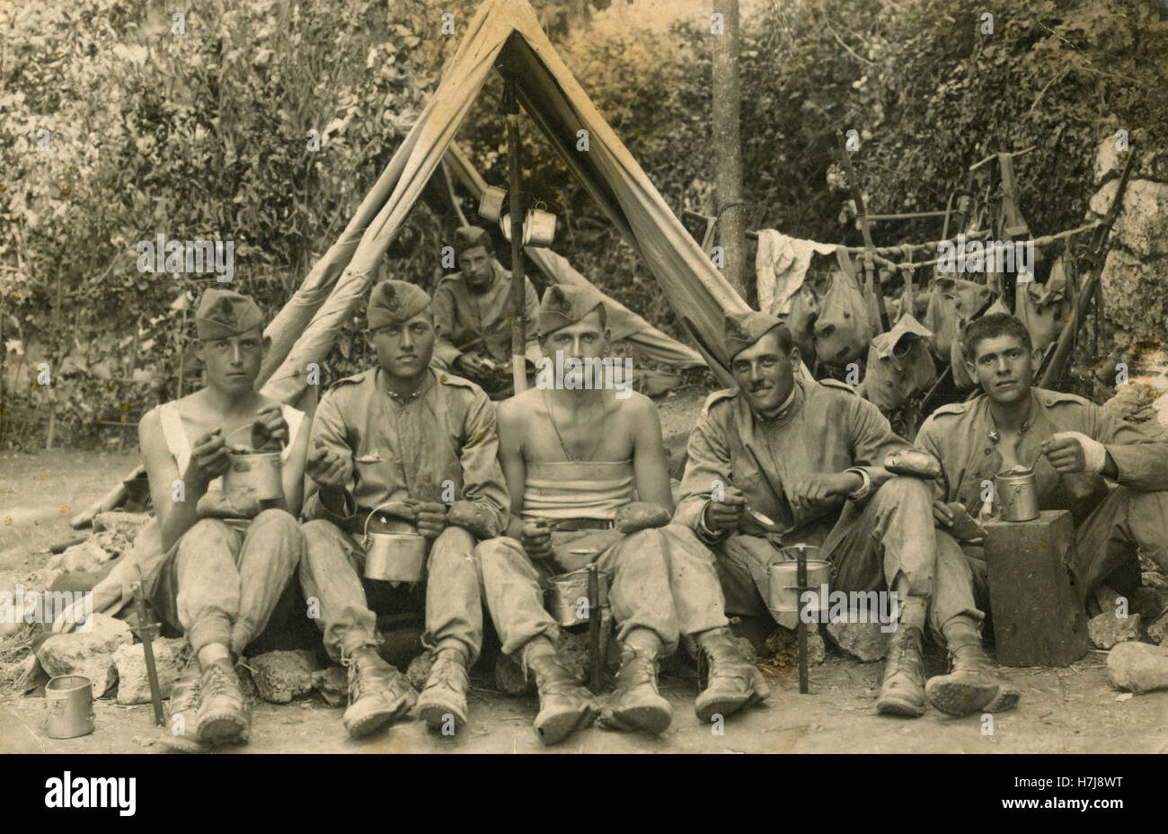 Italian Army soldiers at the camp, Italy Stock Photo - Alamy