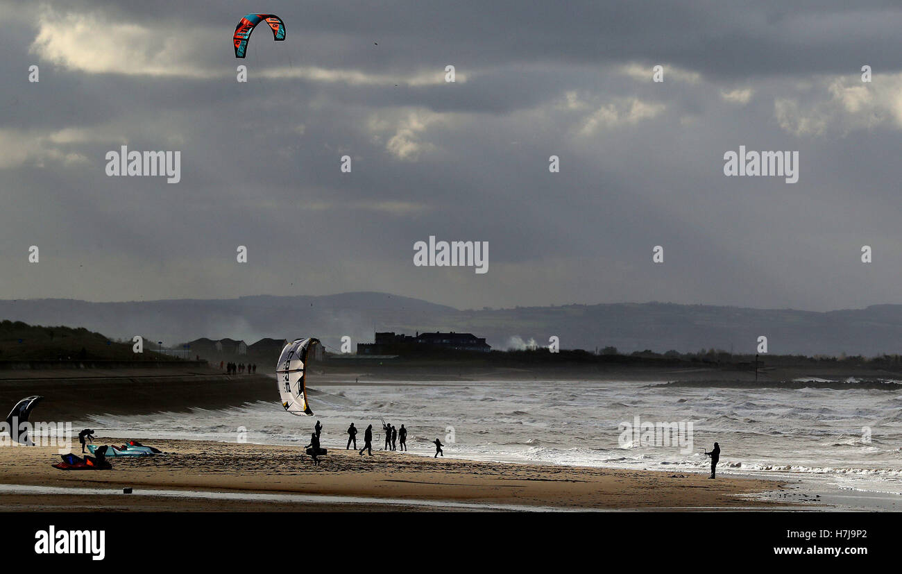 Rough river mersey waves on sands hi-res stock photography and images ...