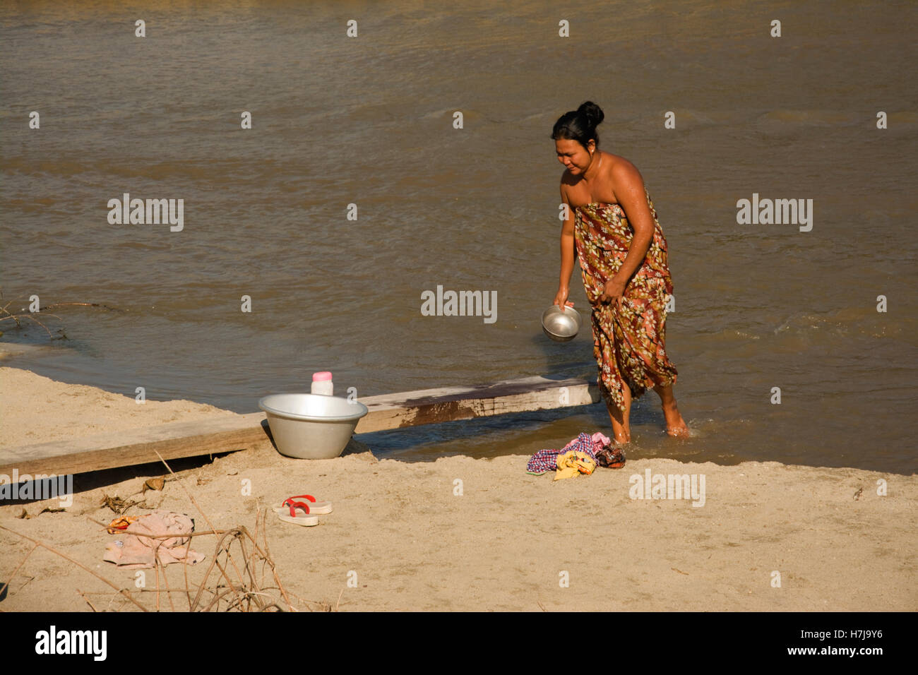ASIA, MYANMAR (BURMA), Sagaing Division, Kalywa, Chindwin River, Sin ...
