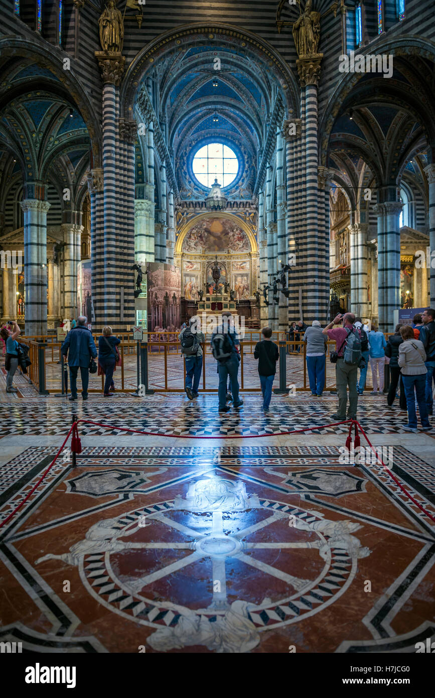 Siena cathedral interior hi-res stock photography and images - Alamy
