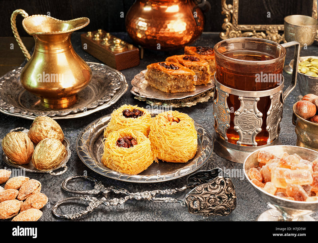 Arabic tea set hi-res stock photography and images - Alamy