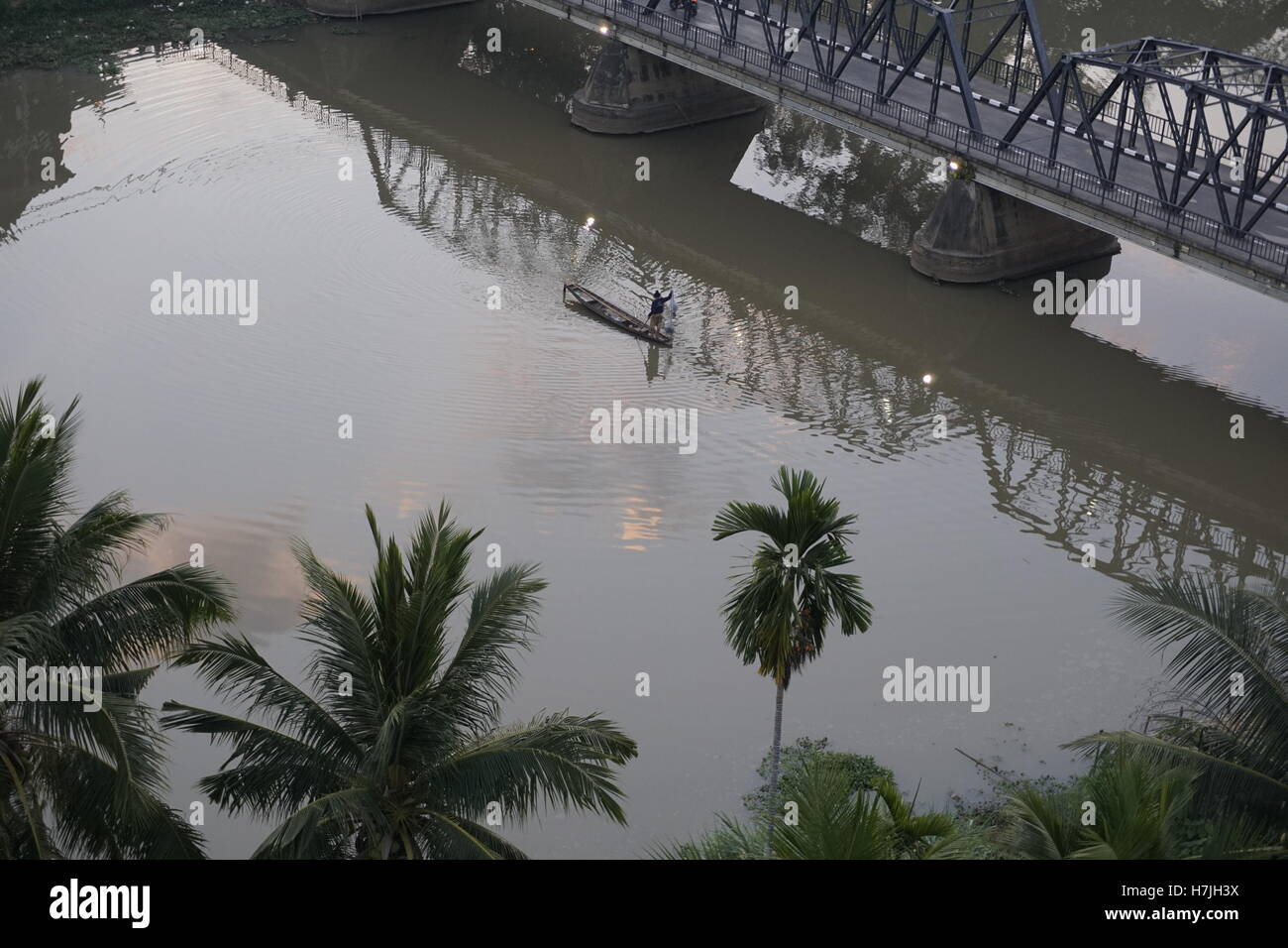 Man boat hi-res stock photography and images - Alamy