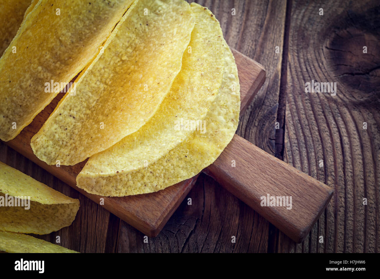 Crunchy taco shells hi-res stock photography and images - Alamy