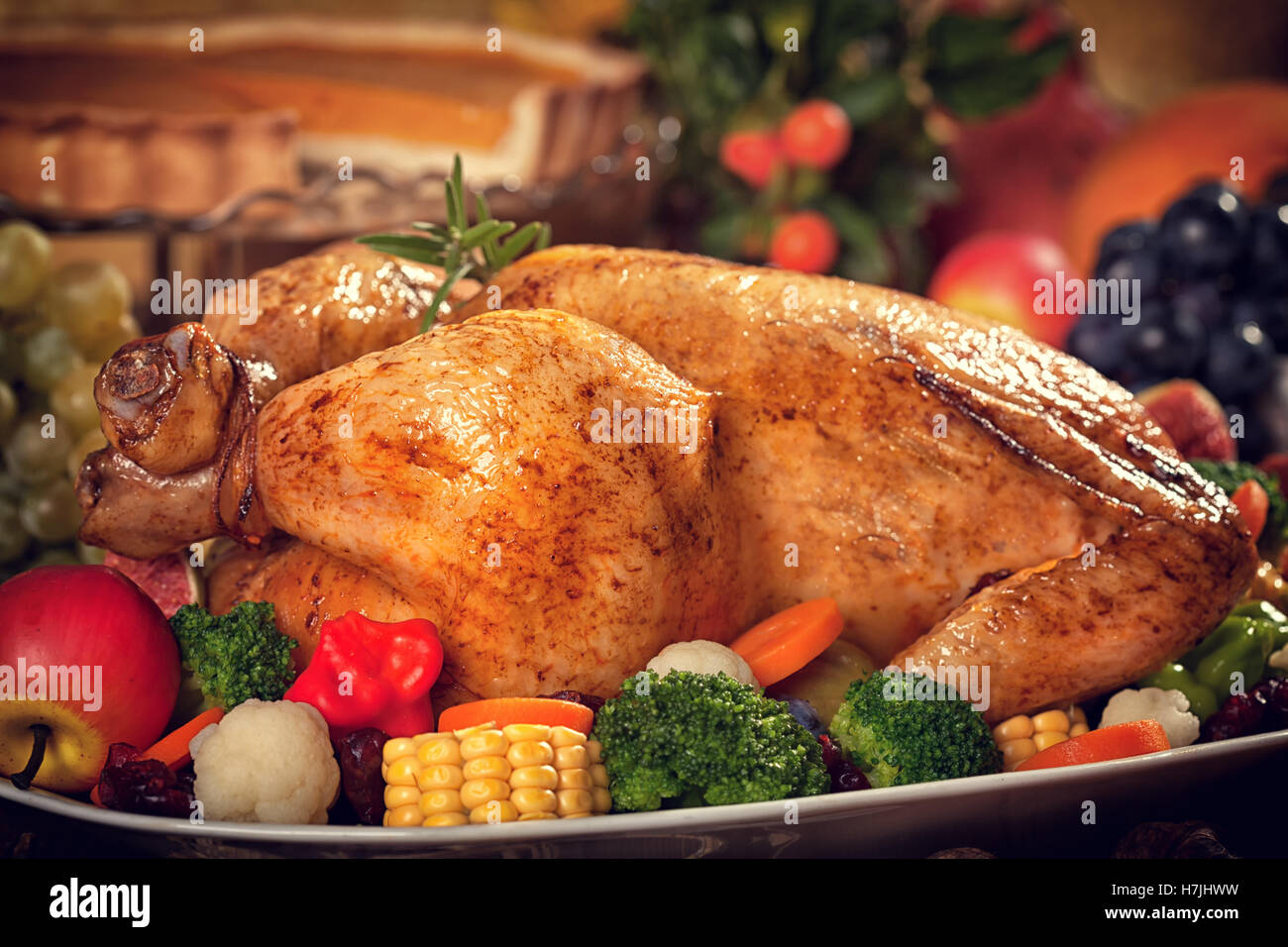 Thanksgiving Turkey dinner table setting Stock Photo - Alamy