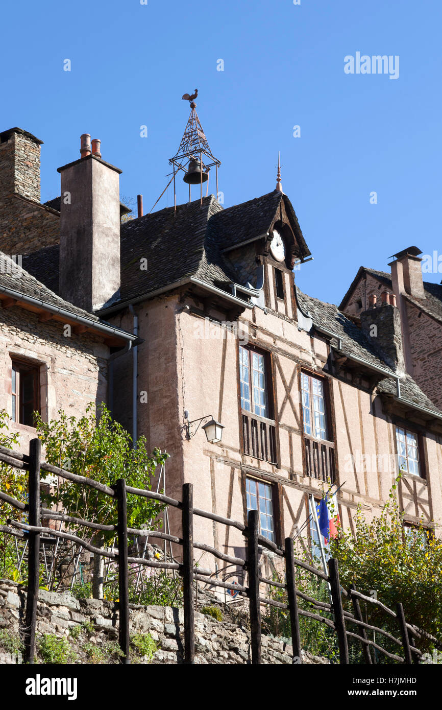 Slate roof with dormers hi-res stock photography and images - Alamy