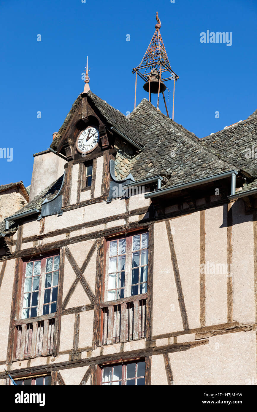 Slate roof with dormers hi-res stock photography and images - Alamy