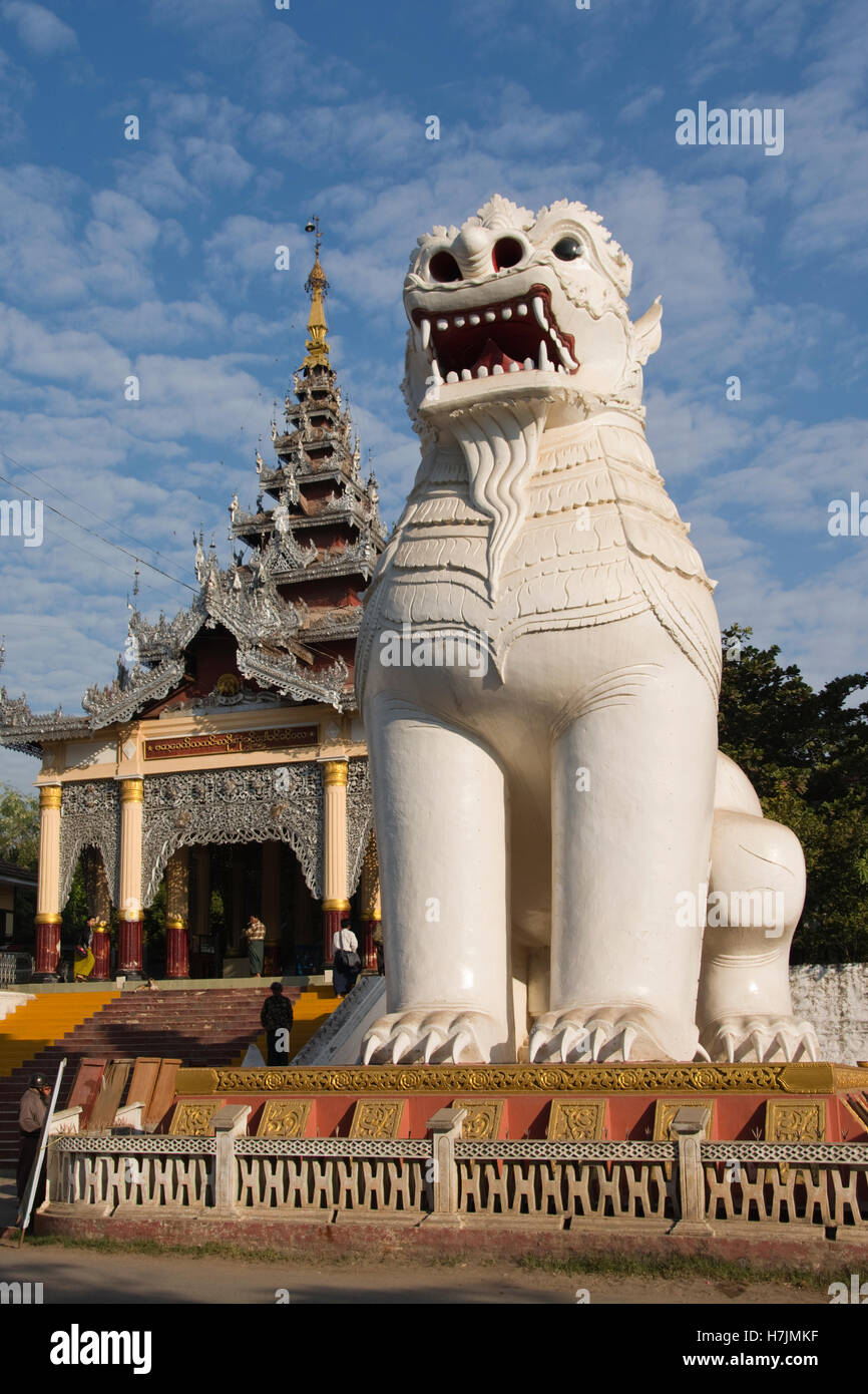 Mandalay myanmar lion hi-res stock photography and images - Alamy