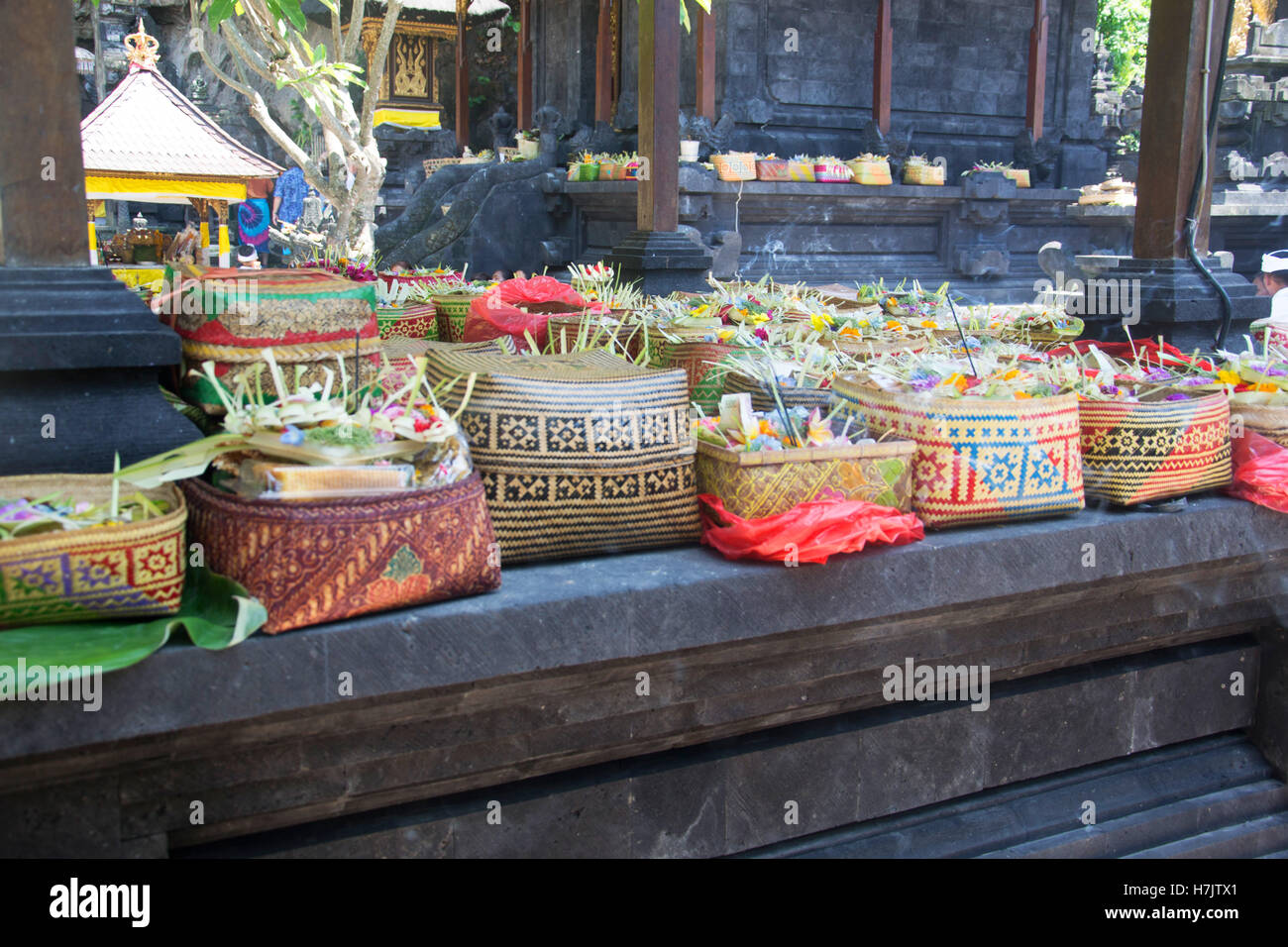 religious Offering Bowl on Bali Stock Photo - Alamy