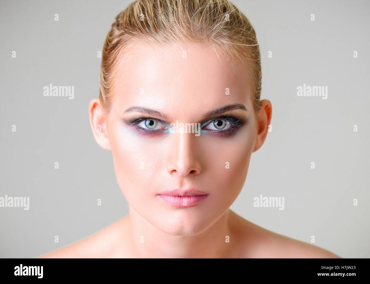 Studio shot woman face closeup hi-res stock photography and images - Alamy