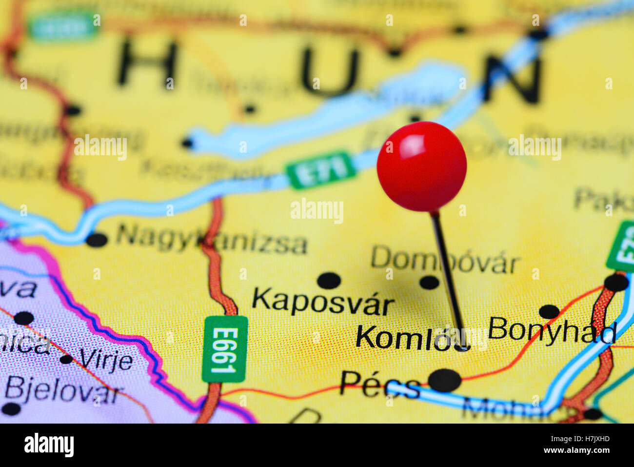 Komlo pinned on a map of Hungary Stock Photo - Alamy