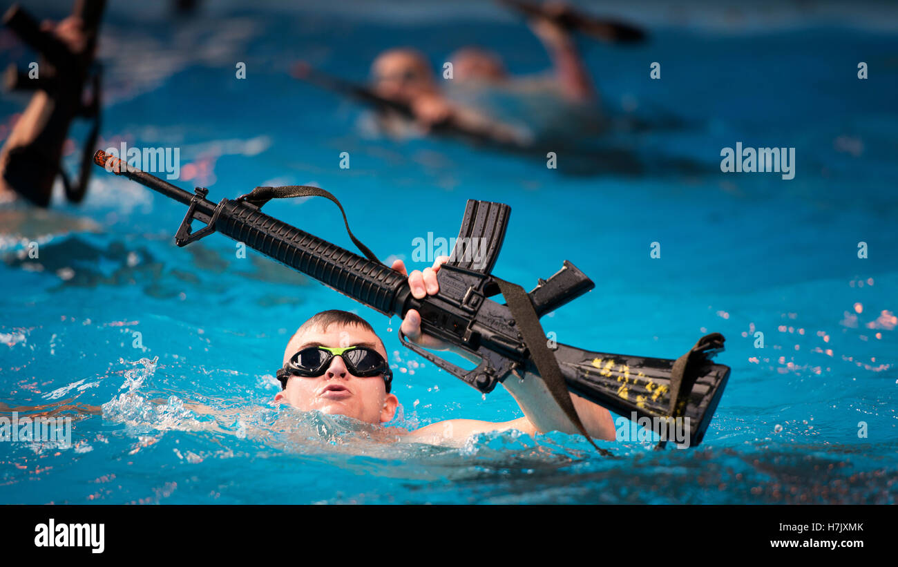 Us marines rifle swim hi-res stock photography and images - Alamy