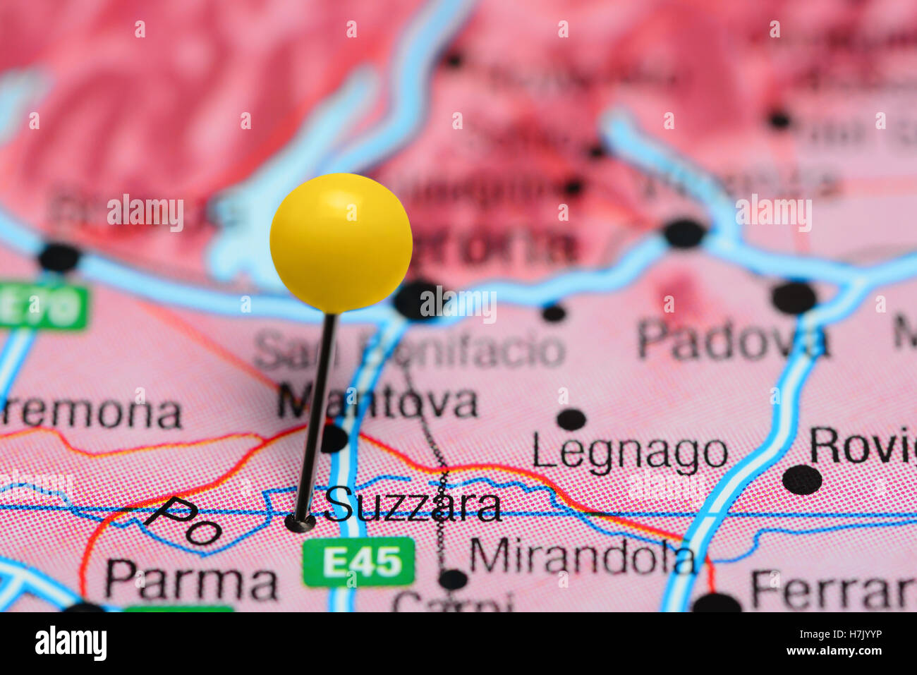 Suzzara pinned on a map of Italy Stock Photo - Alamy