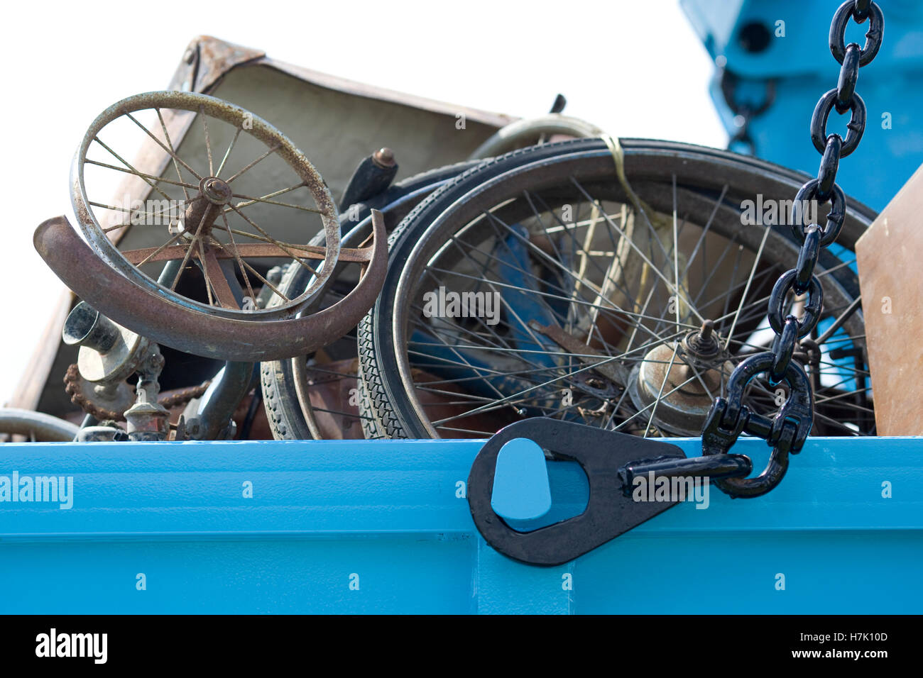 Heavy skip bin hi-res stock photography and images - Alamy