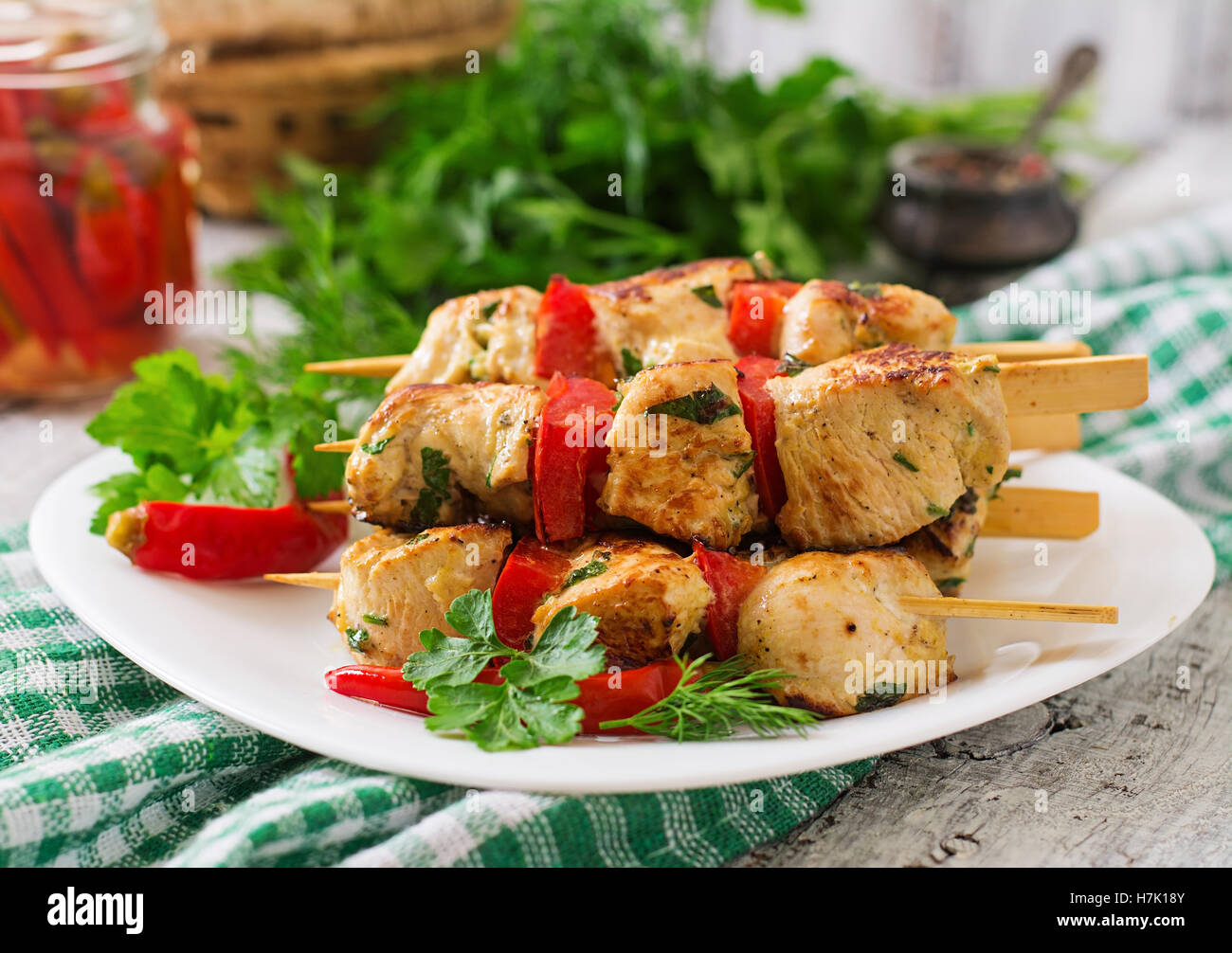 Chicken shish kebab with paprika Stock Photo - Alamy