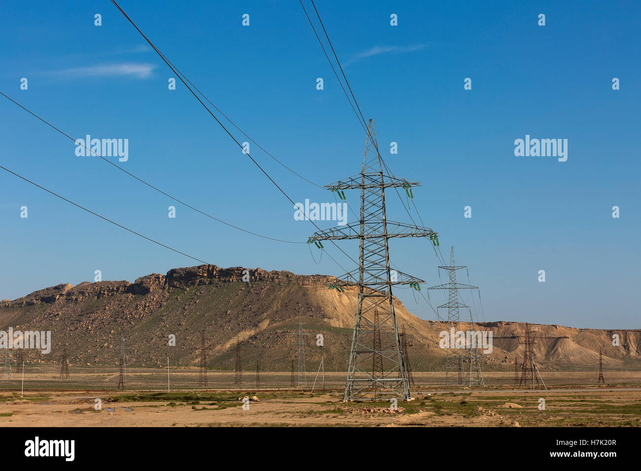 Power line cable hi-res stock photography and images - Alamy