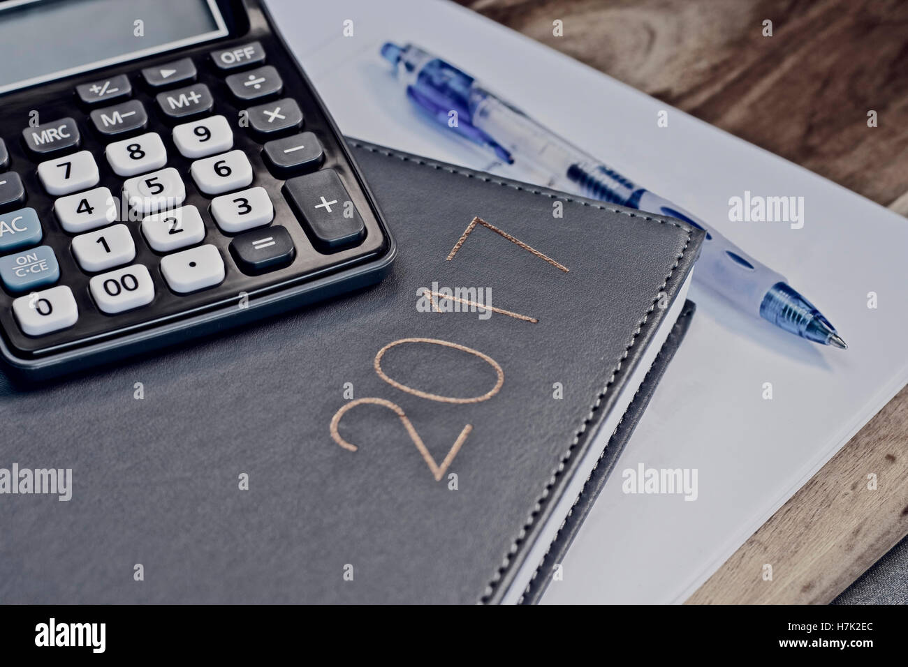 Calendar with calculator hi-res stock photography and images - Alamy