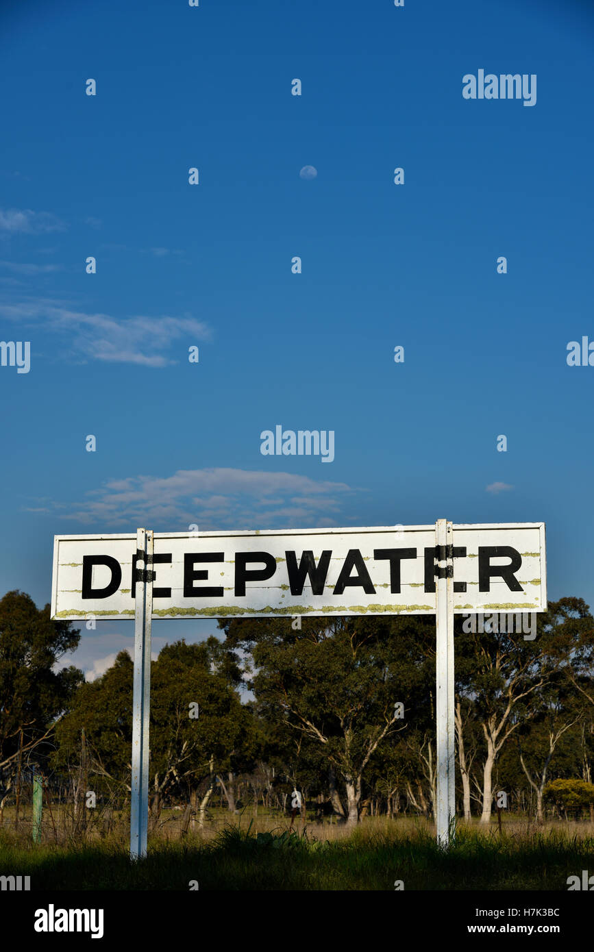 The abandoned Deepwater Railway station at Deepwater, new england, nsw ...