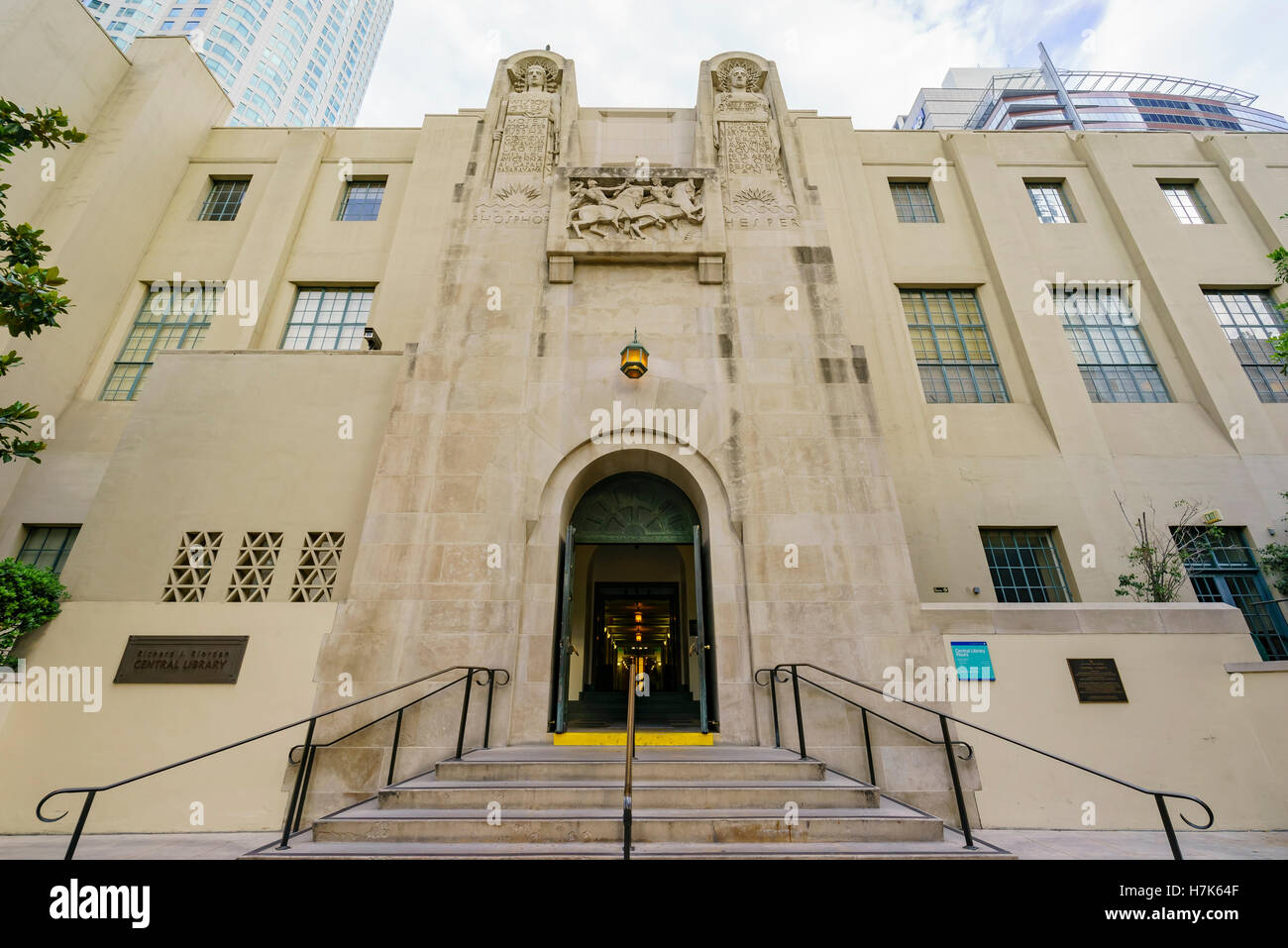 Los Angeles, JUN 27: Los Angeles Public Library on JUN 27, 2016 at Los ...