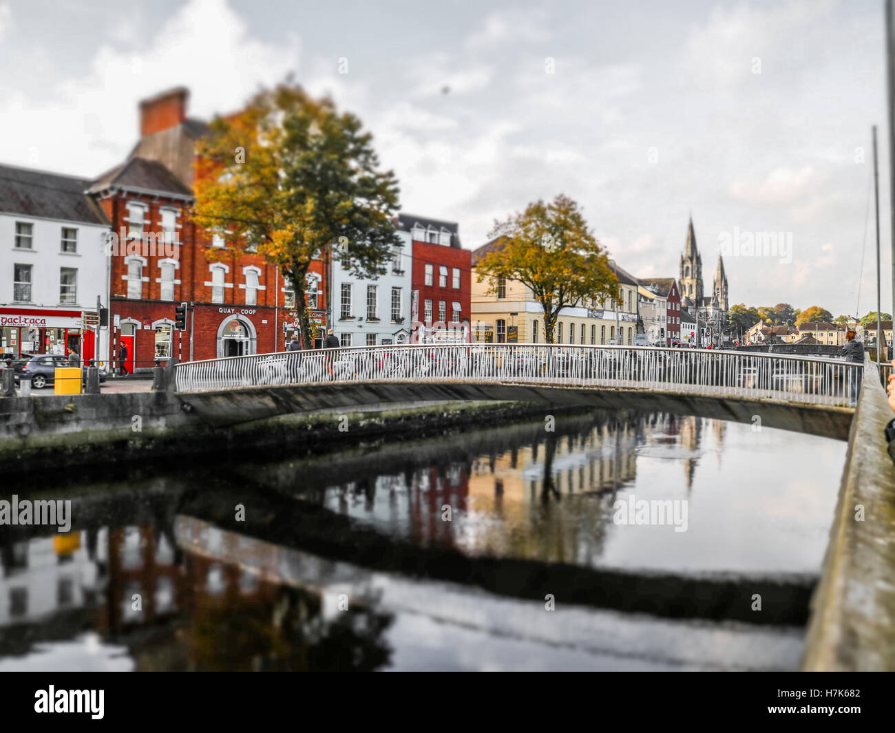 The Penny Ha'penny Bridge, and officially the Liffey Bridge, is a ...