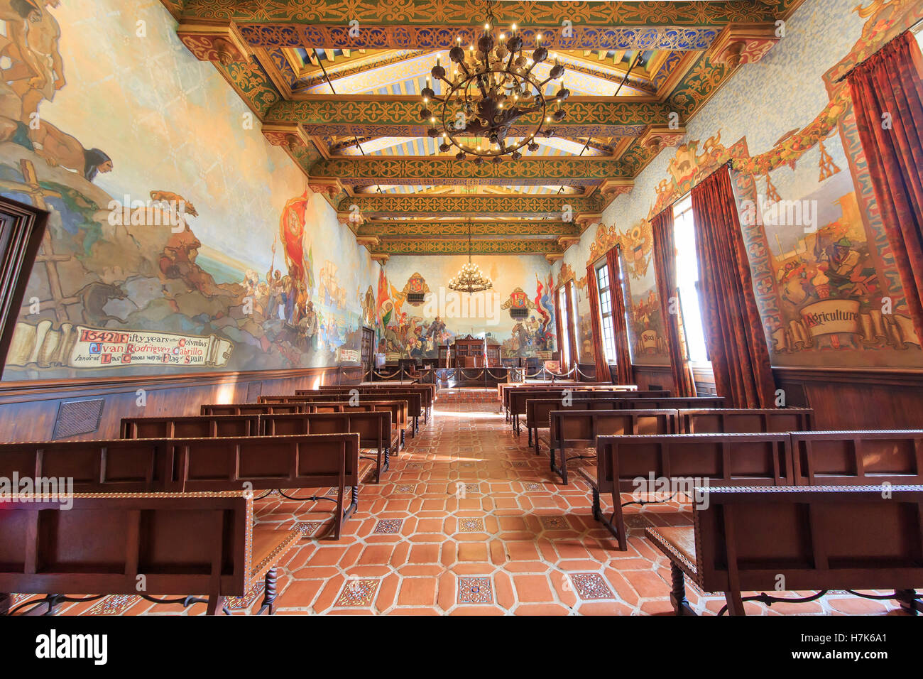 Court house interior hi-res stock photography and images - Alamy