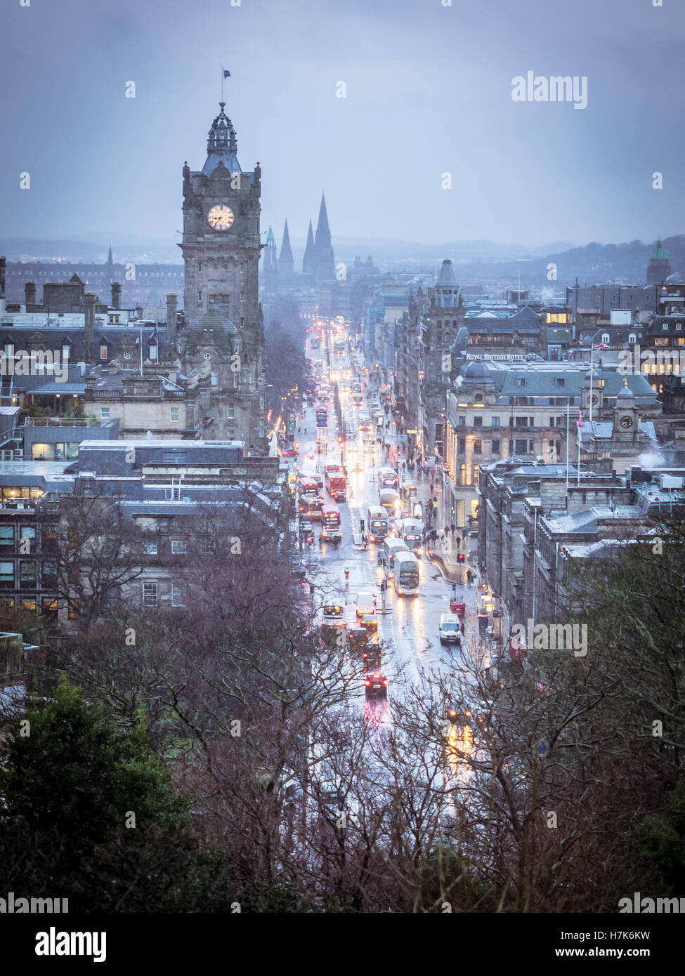 Queen street edinburgh hi-res stock photography and images - Alamy
