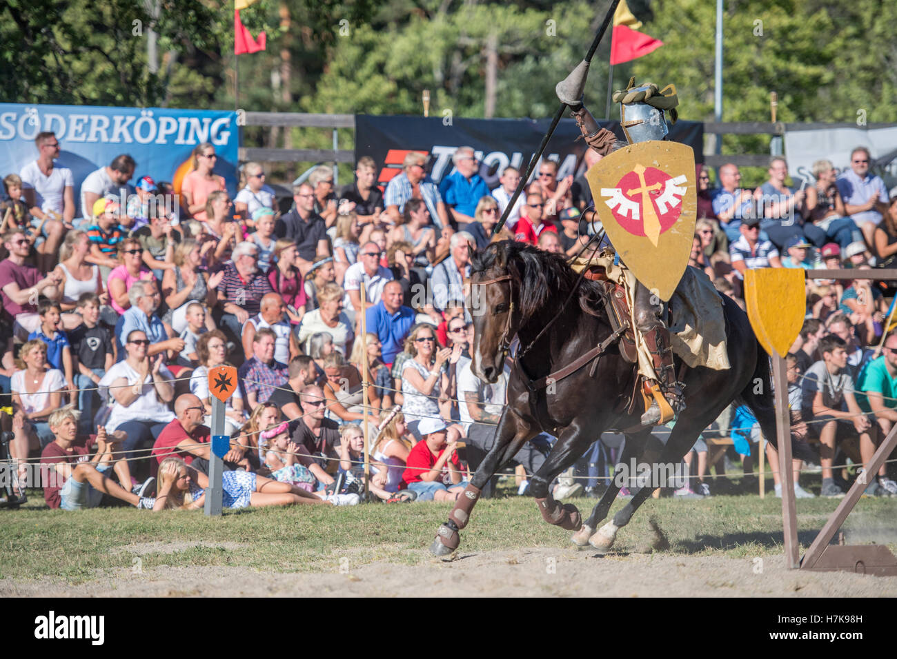 Medieval tournament hi-res stock photography and images - Alamy