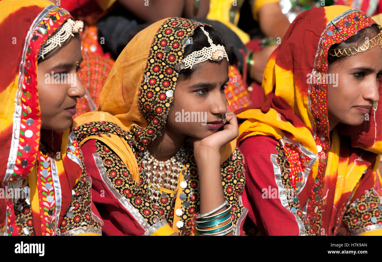 PUSHKAR, INDIA - NOVEMBER 21: An unidentified girls in colorful ethnic ...