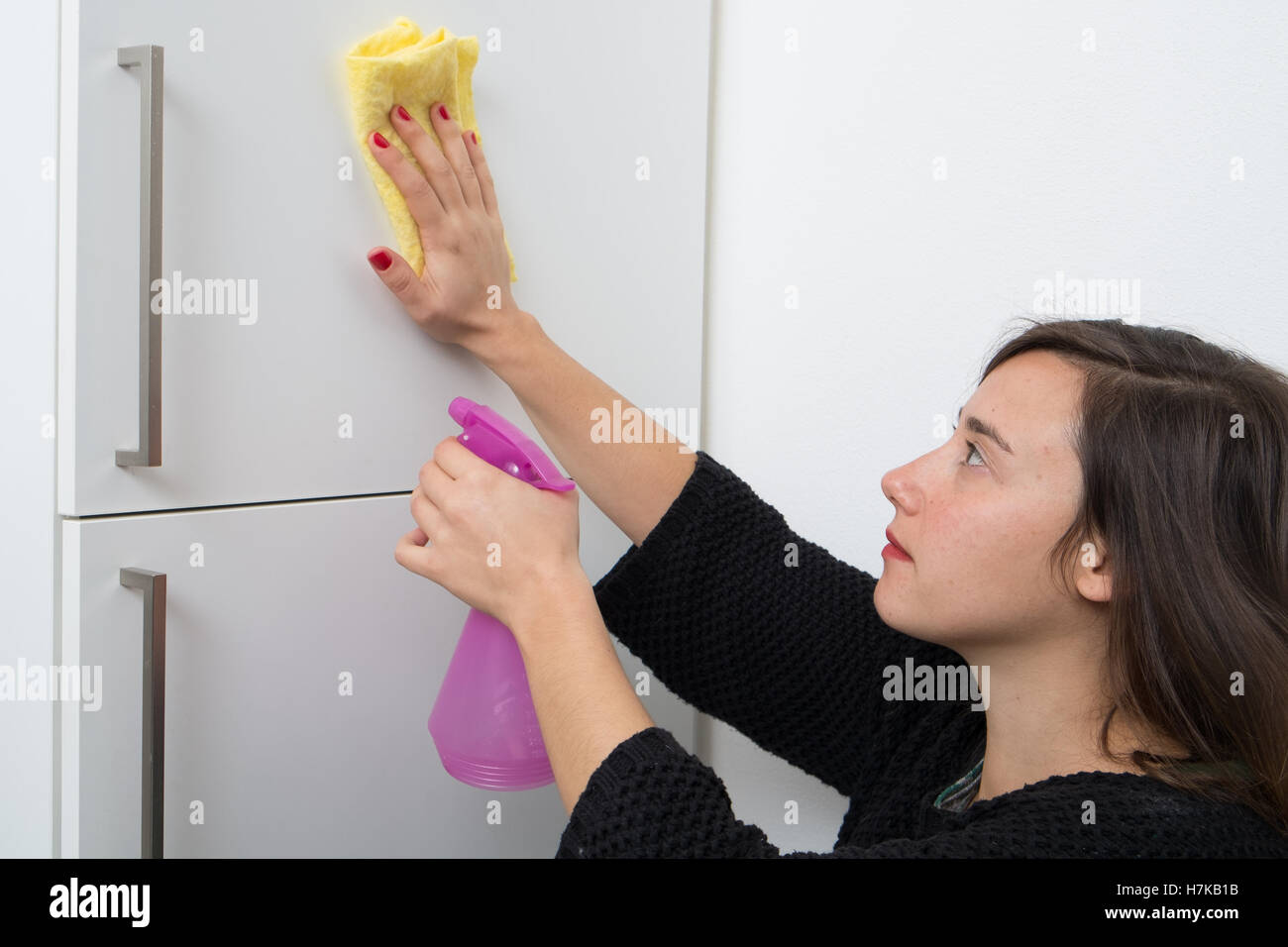 Gas cooker woman hi-res stock photography and images - Alamy