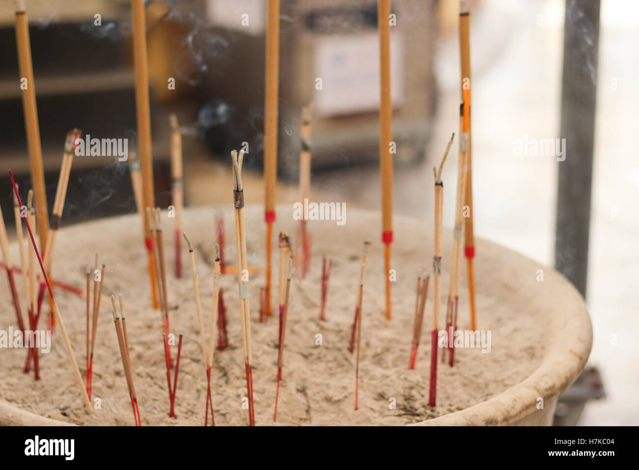 Red prayer sticks hi-res stock photography and images - Alamy