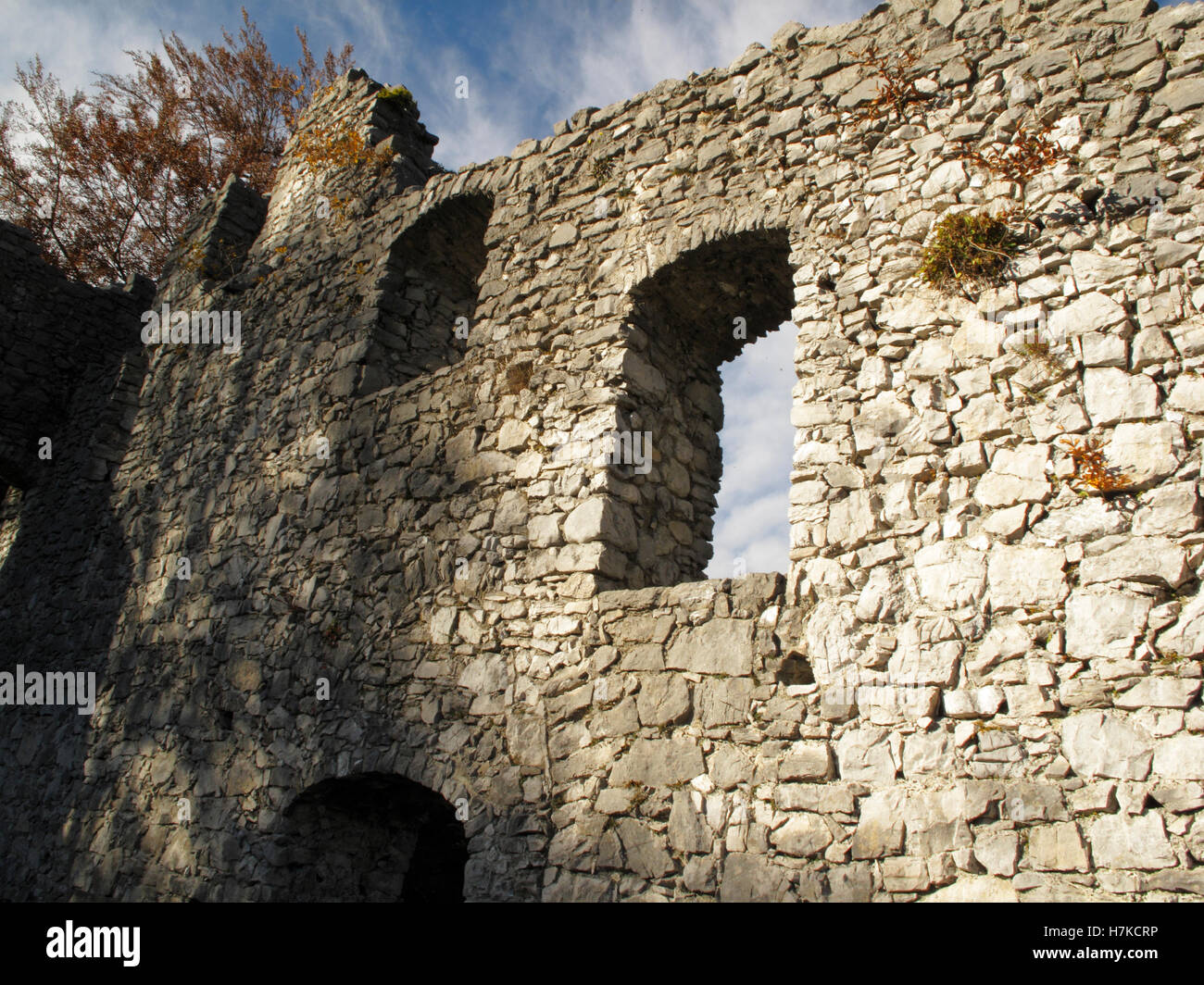Werdenfels castle ruins, Garmisch-Partenkirchen, Werdenfelser Land ...