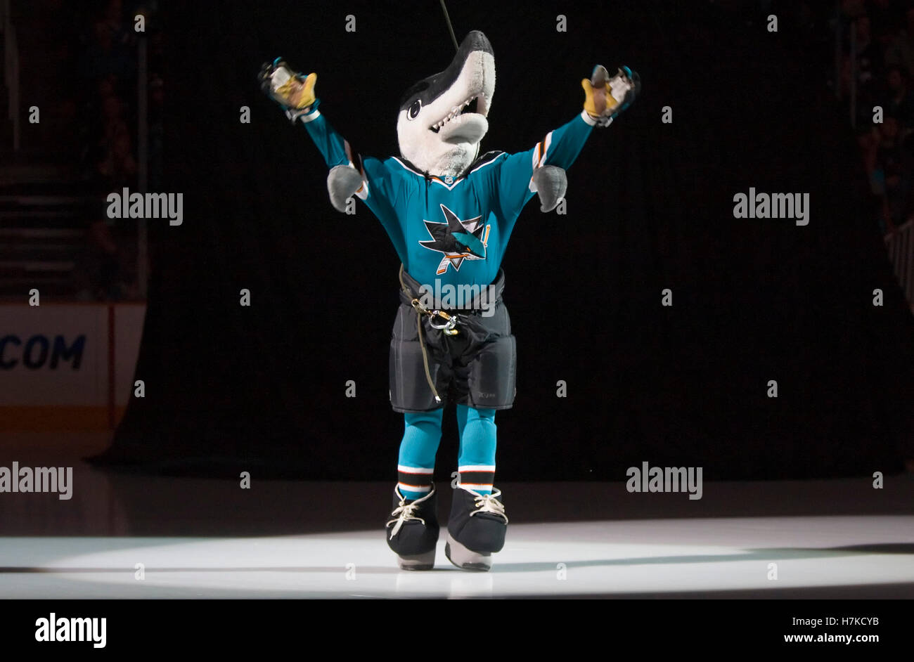 Sharks mascot hi-res stock photography and images - Alamy
