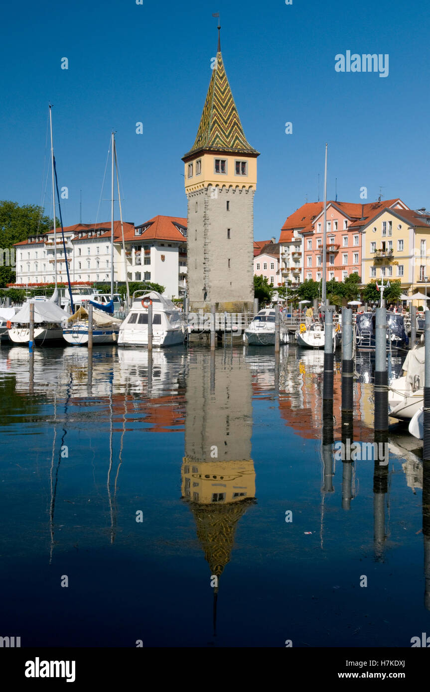 Mangturm tower in the harbour, Lindau, Lake Constance, Bavaria Stock ...