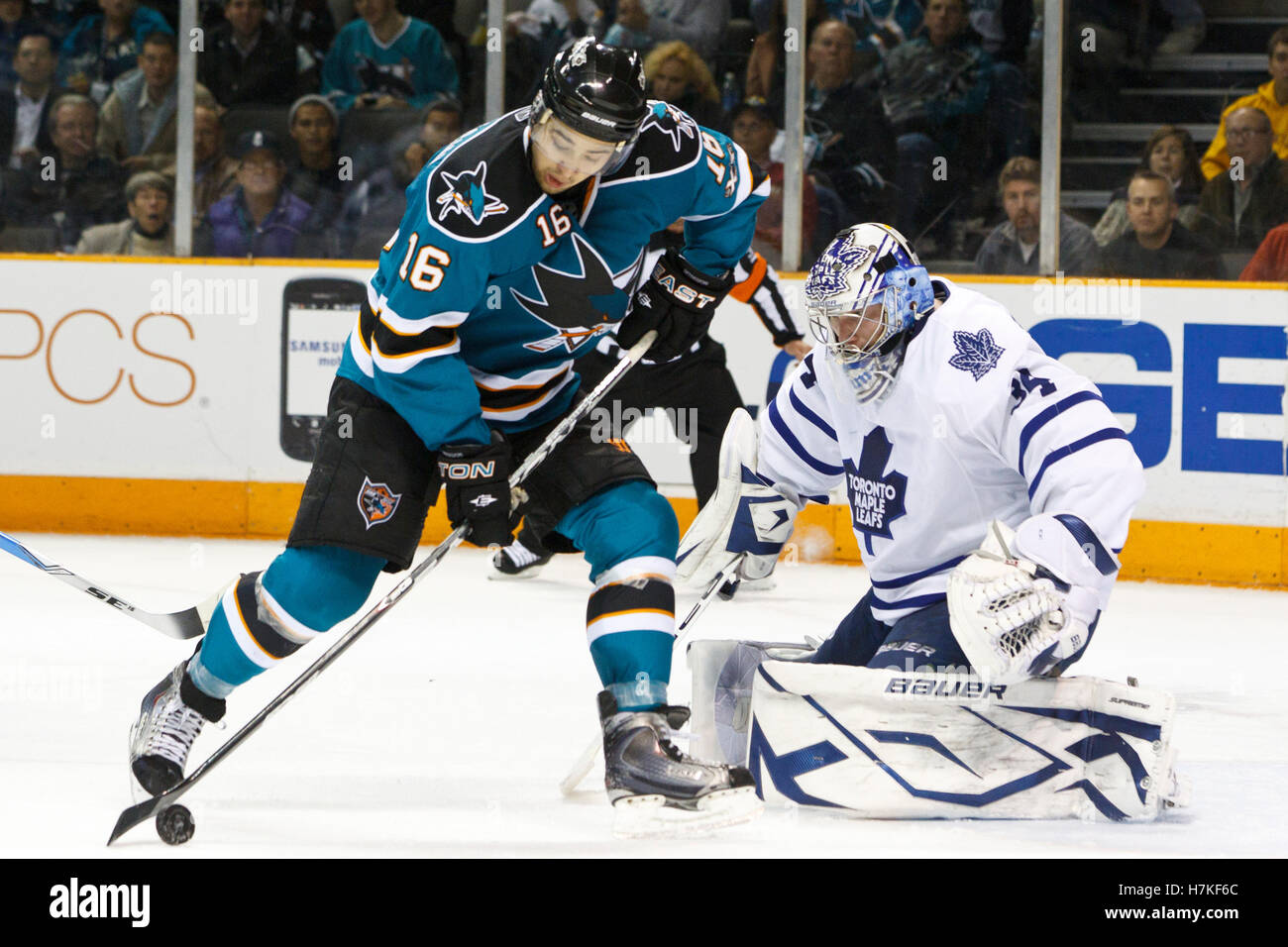 Devin setoguchi hi-res stock photography and images - Alamy