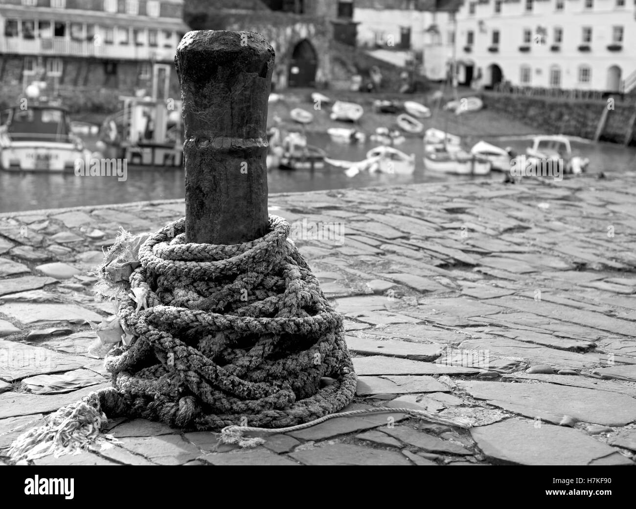 Bollard capstan Black and White Stock Photos & Images - Alamy
