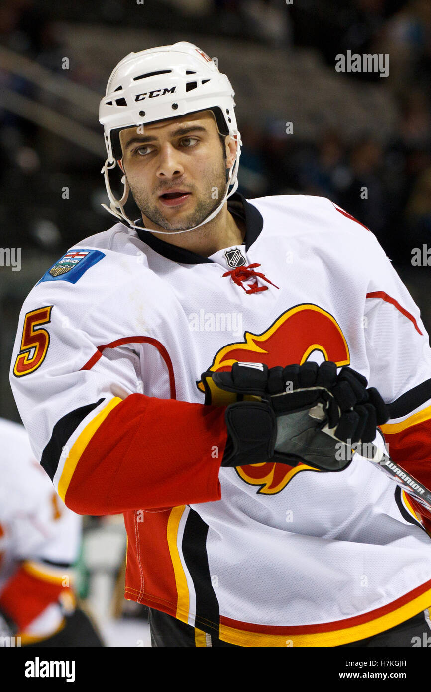 Calgary flames defenseman mark giordano hi-res stock photography and ...