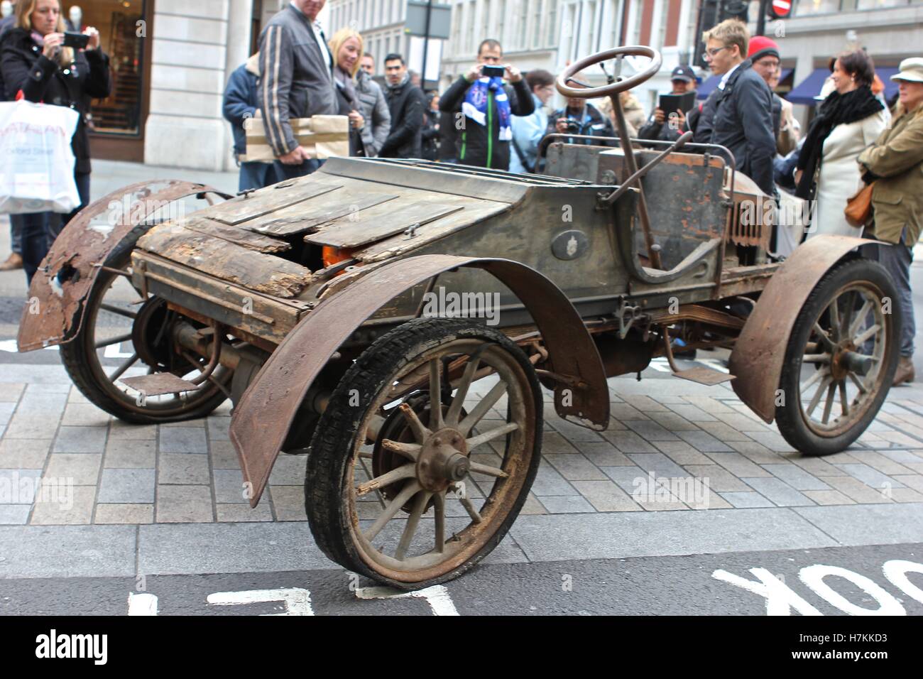 Classic Car show at Alexandra Palace Stock Photo - Alamy