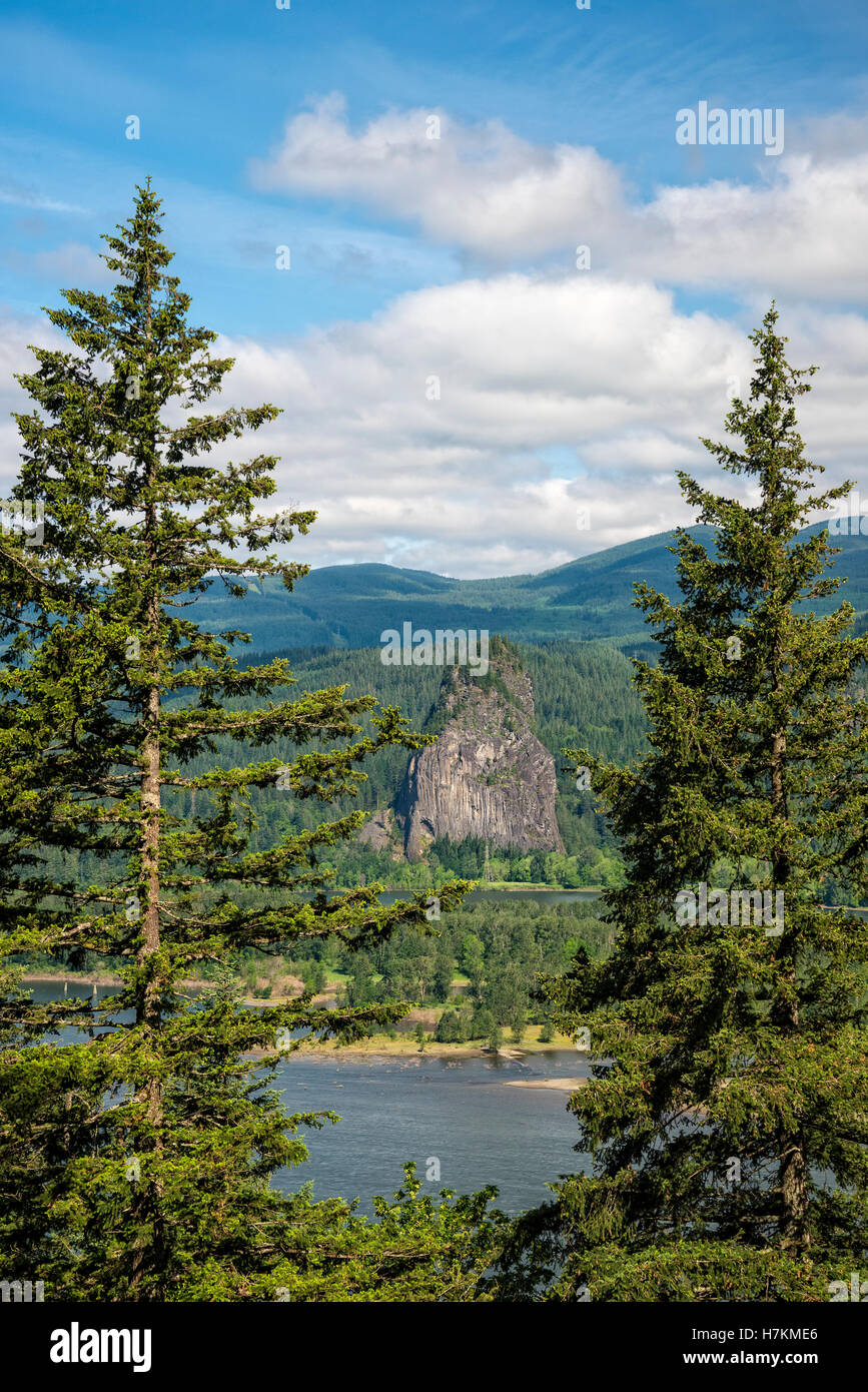 Beacon Rock and the view from Elowah Falls Trail, Columbia River Gorge ...
