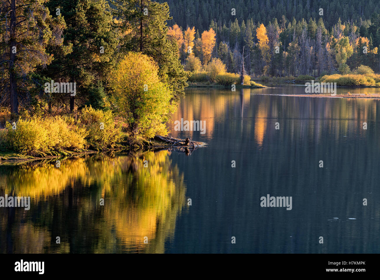 Reflections fall hi-res stock photography and images - Alamy