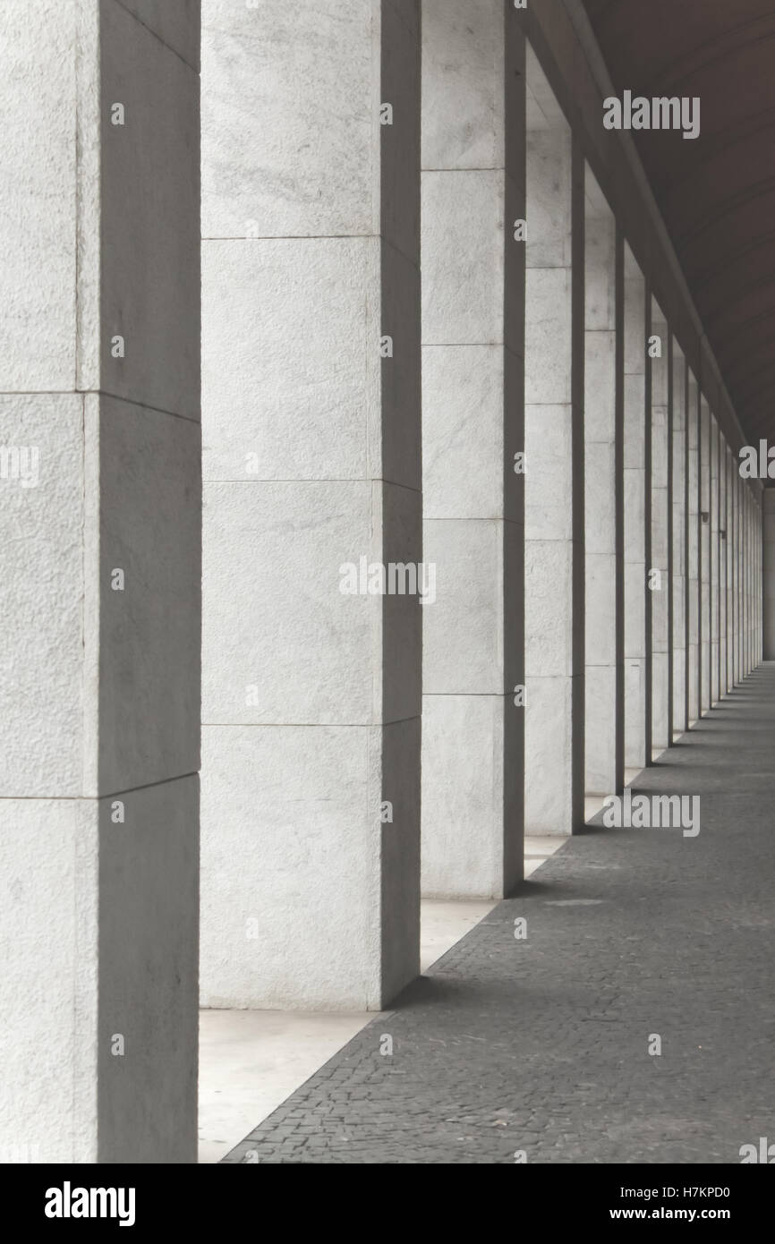 Column structure hi-res stock photography and images - Alamy