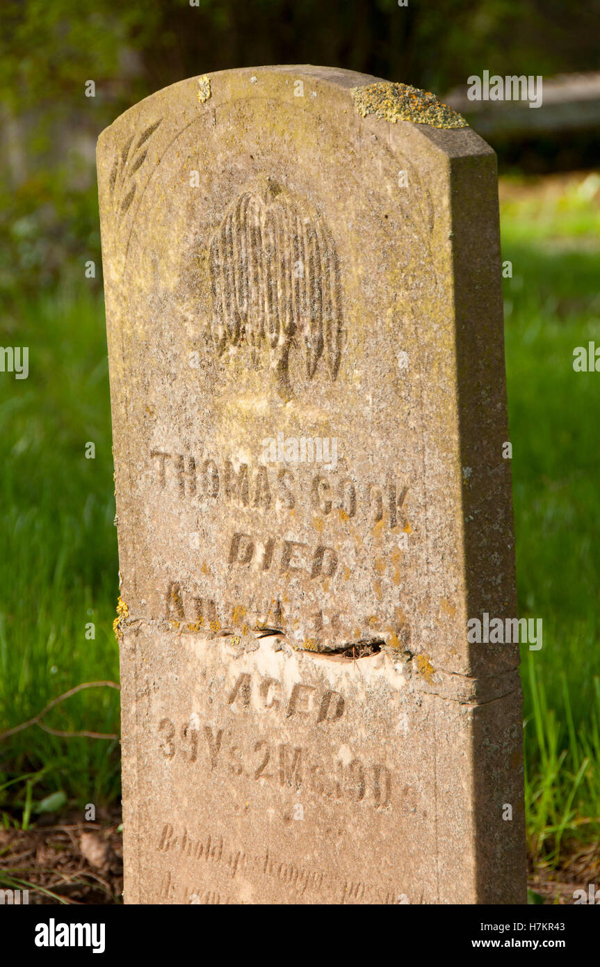 Gravestone, Brooks Pioneer Cemetery, Brooks, Oregon Stock Photo - Alamy