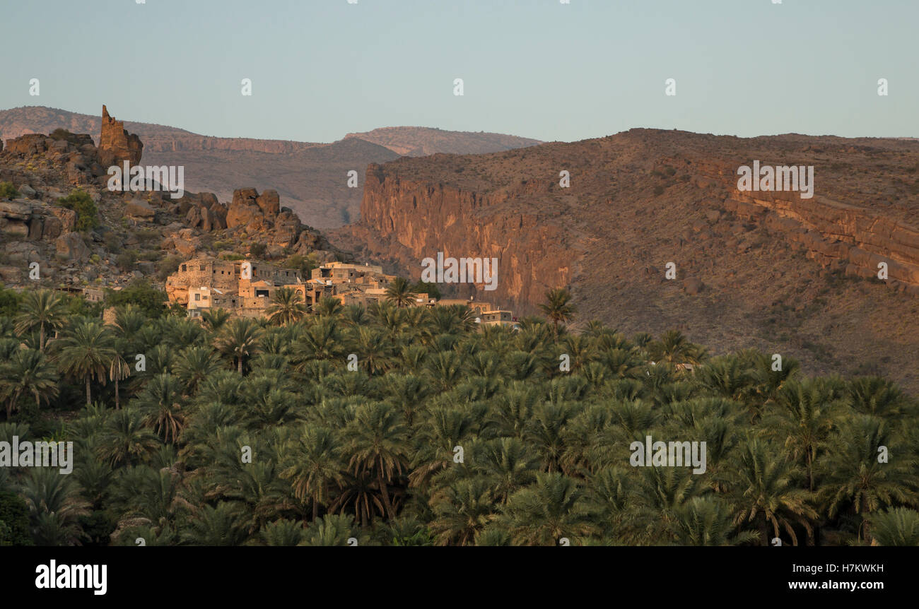 Oman village hi-res stock photography and images - Alamy