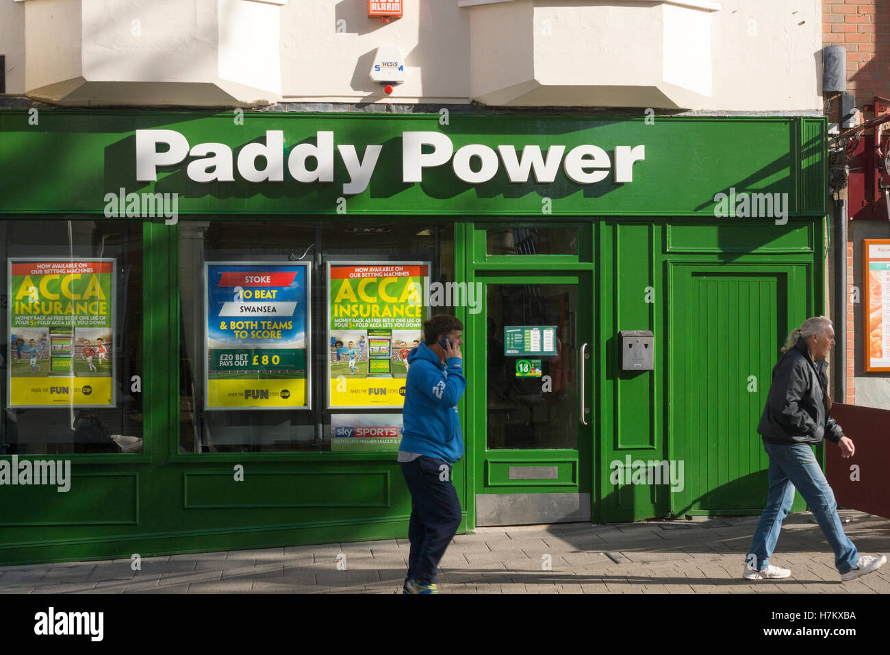 Paddy power betting hi-res stock photography and images - Alamy