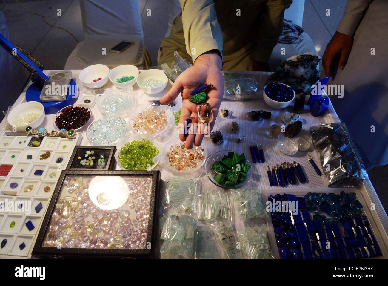 Iran jewellery hi-res stock photography and images - Alamy
