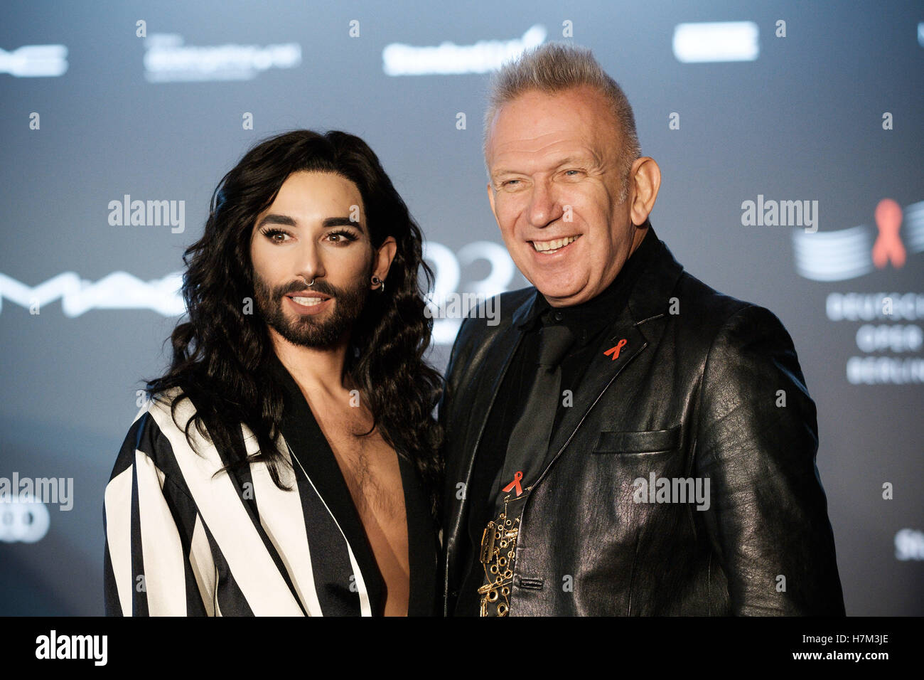 Berlin, Germany. 5th Nov, 2016. Singer Thomas 'Tom' Neuwirth aka ...