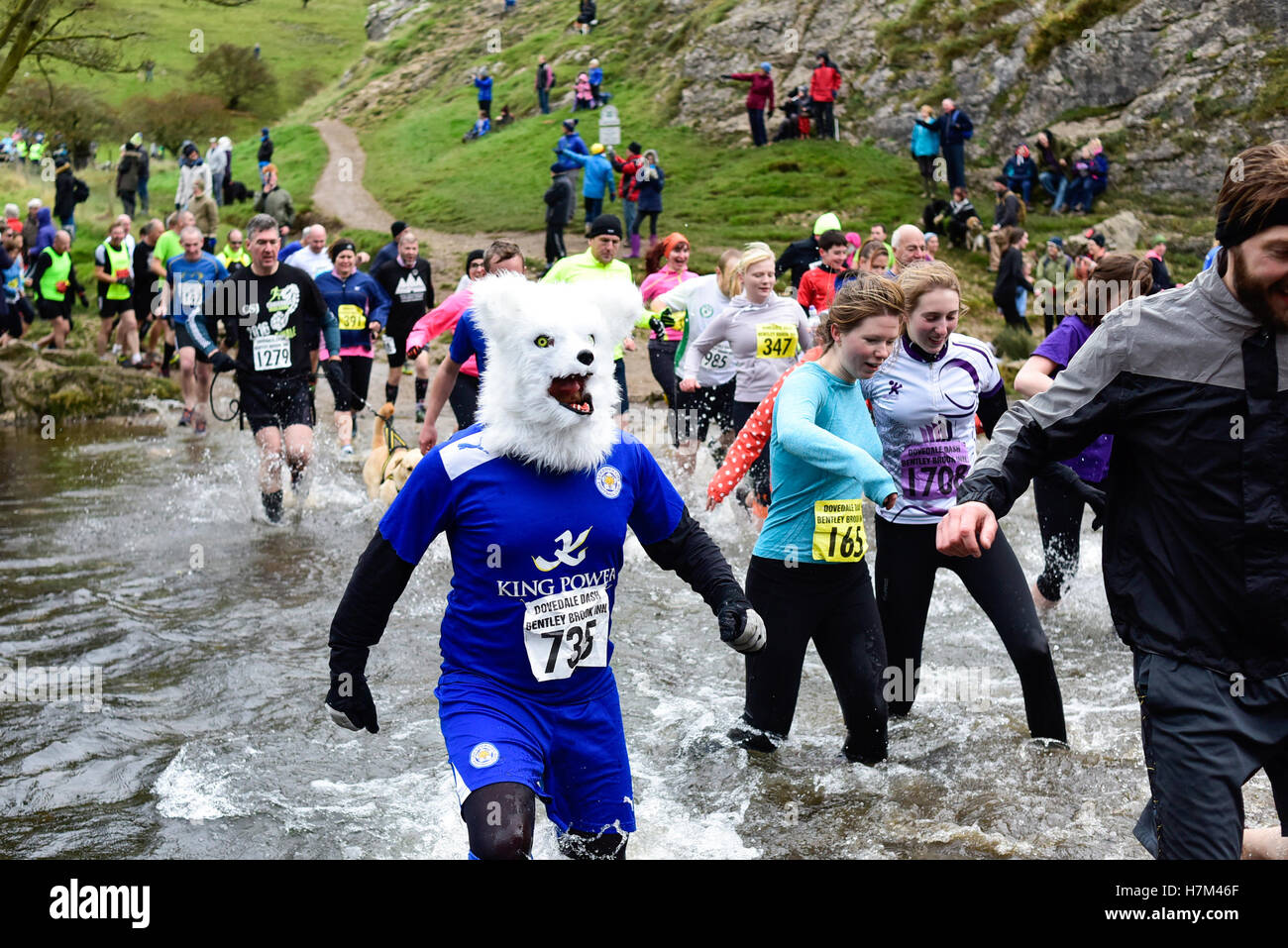 Dovedale dash 2016 hi-res stock photography and images - Alamy