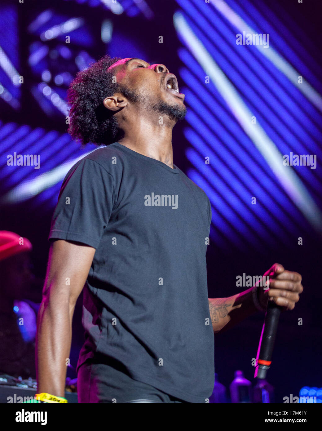 Los Angeles, USA. 05th Nov, 2016. Rapper Desiigner performs at The Real ...